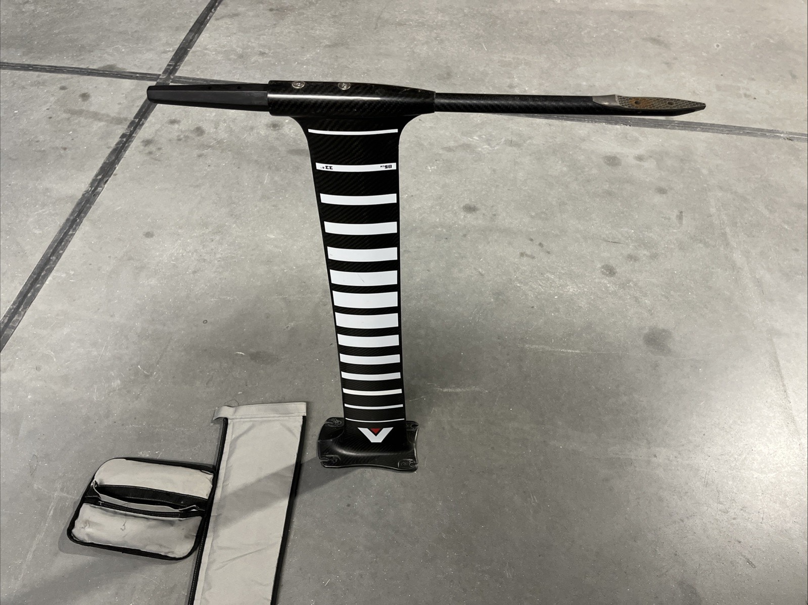 Armstrong 85cm Mast & 60cm Fuselage V1 – Jupiter Watersports