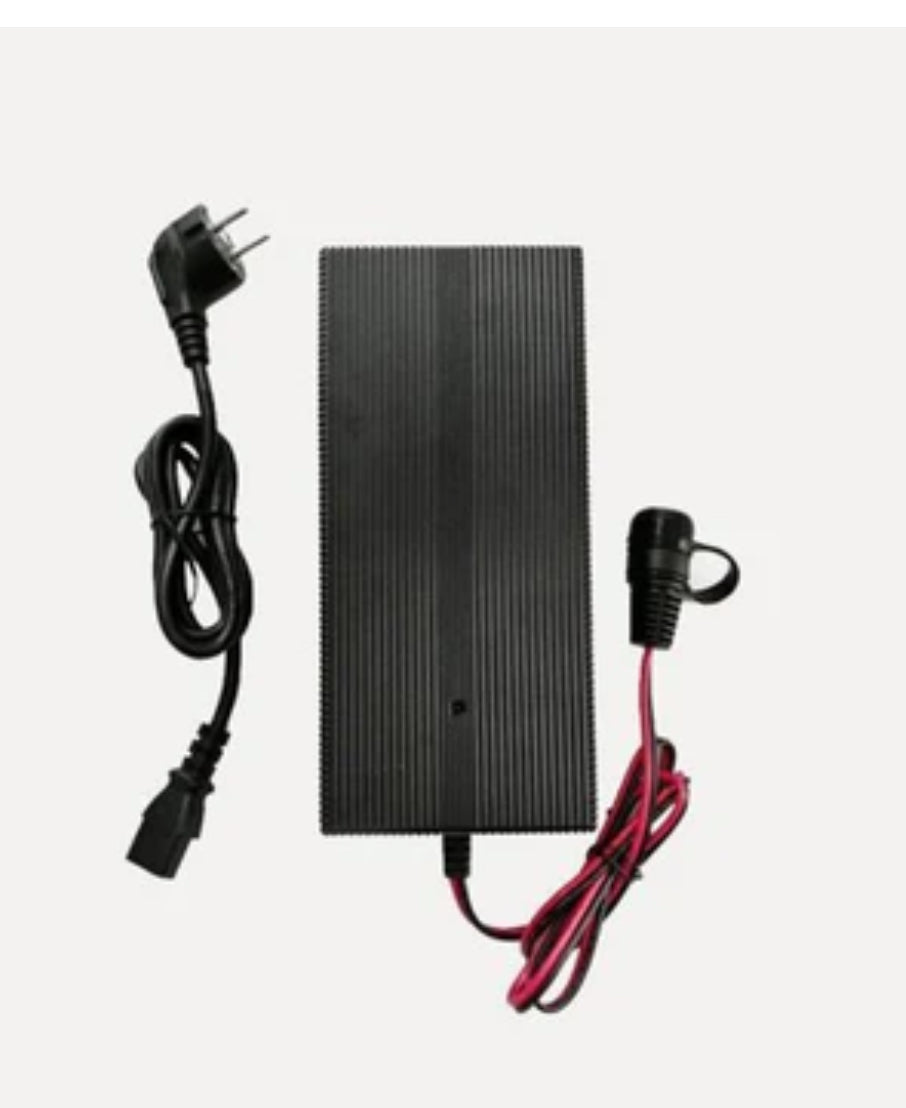 Takuma Battery Charger – Jupiter Watersports